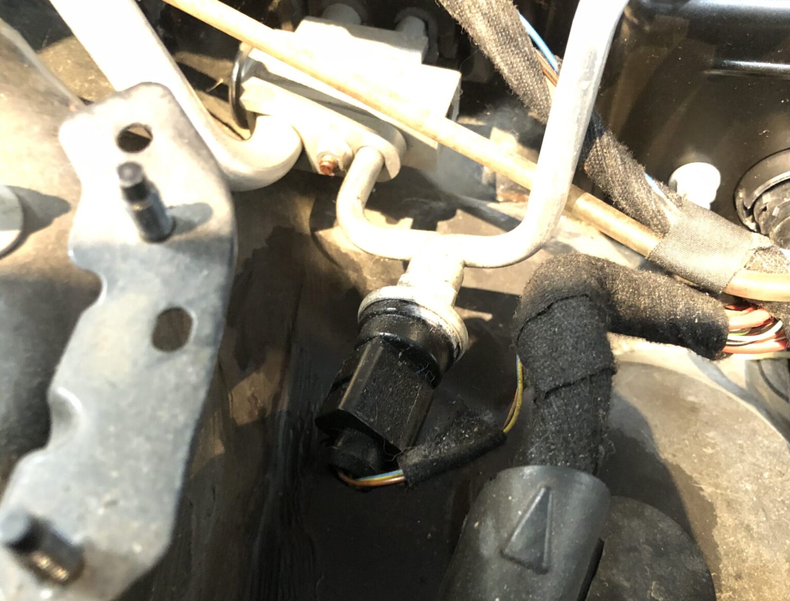 987ケイマン エアコン修理 | IBI LAB.（イビラボ）