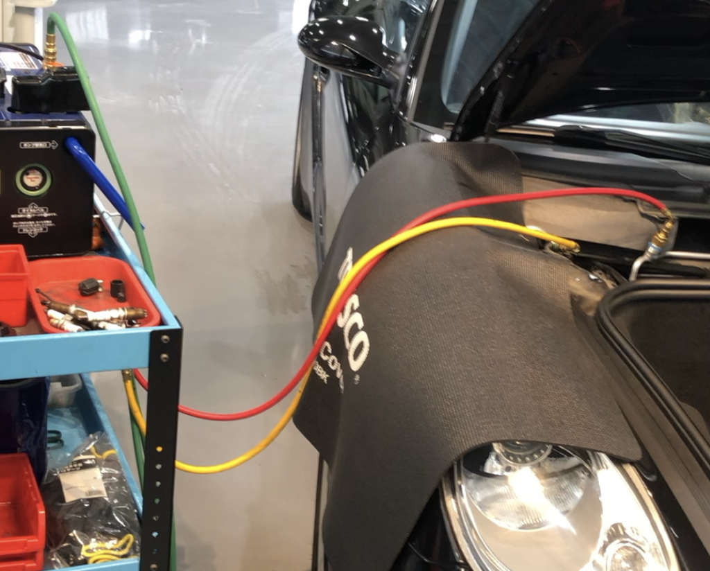 987ケイマン エアコン修理 | IBI LAB.（イビラボ）