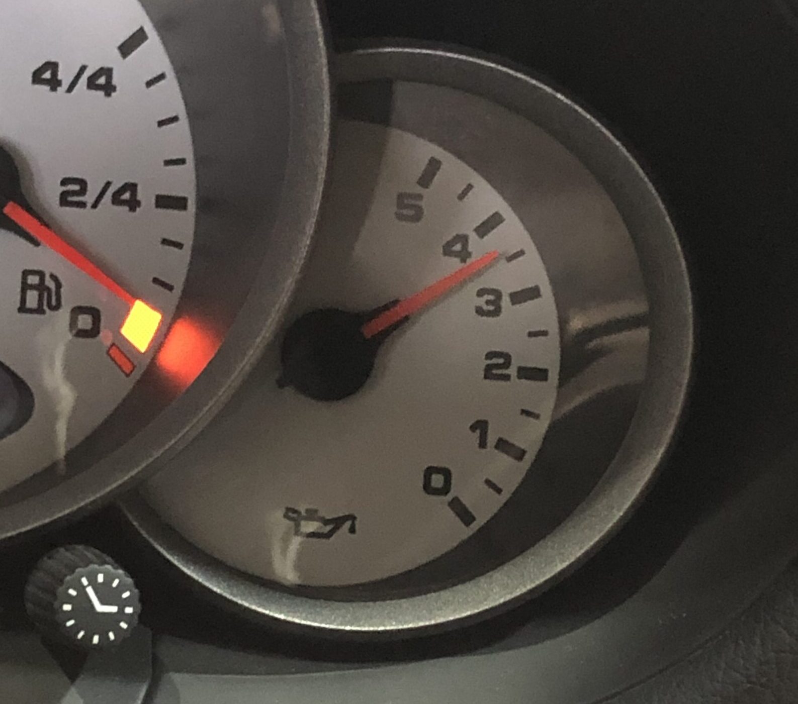 911(997型）カレラS オイルプレッシャー(油圧低下) 修理 | IBI LAB.（イビラボ）